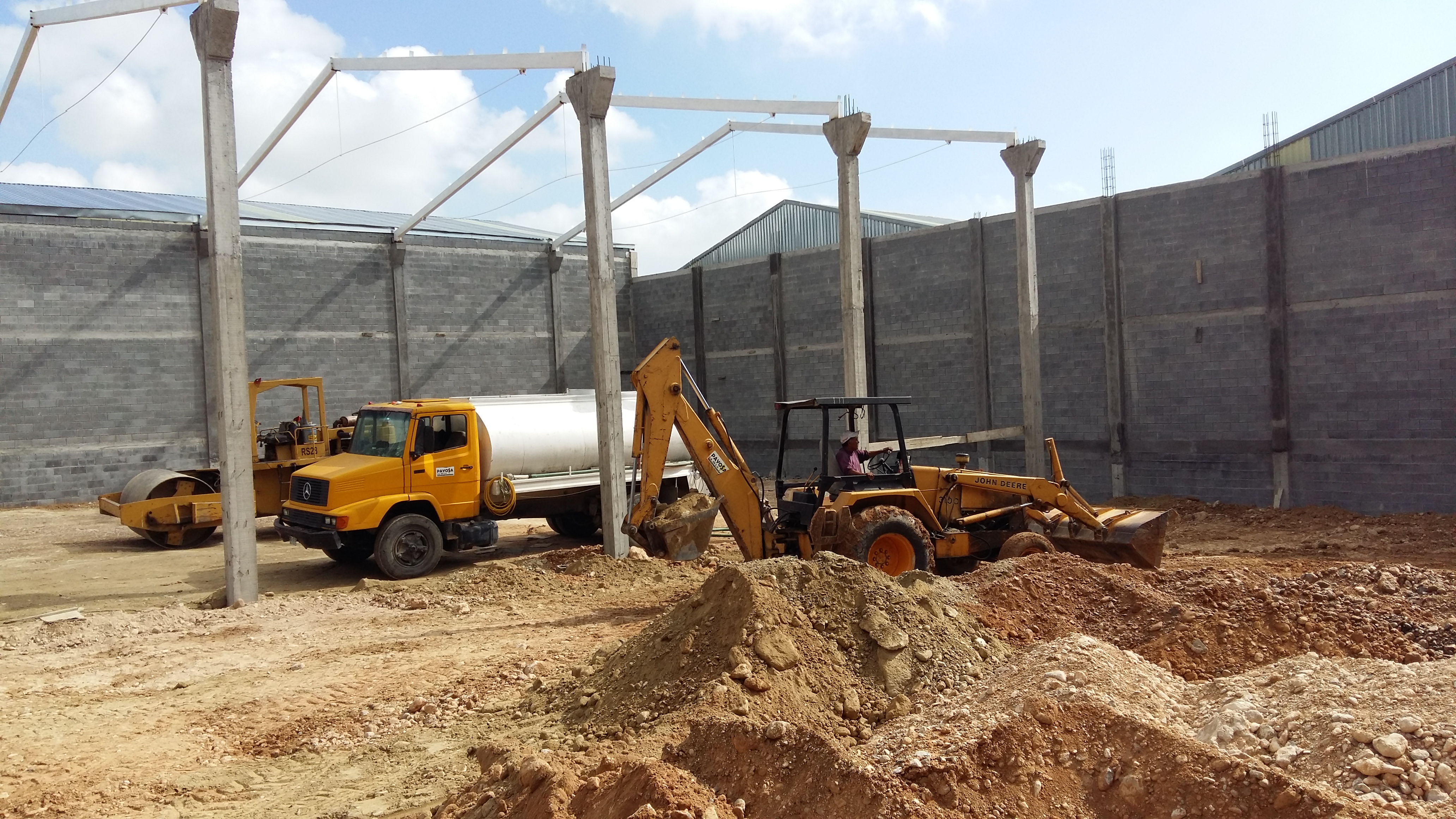 Construcción de Bodegas Industriales - Construcciones AL